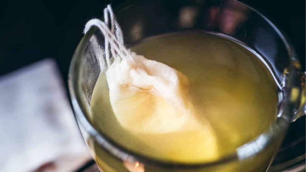 9 Feel-Good Tea Recipes You Can Make at Home • Schisandra & Bergamot