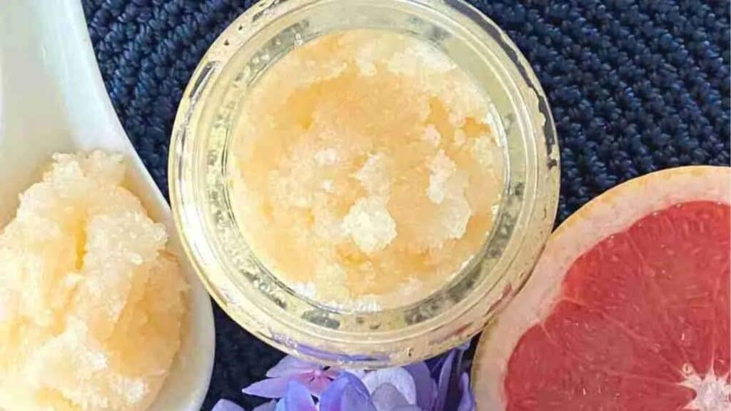 These 19 Homemade Scrubs Will Leave You Glowing • Schisandra & Bergamot