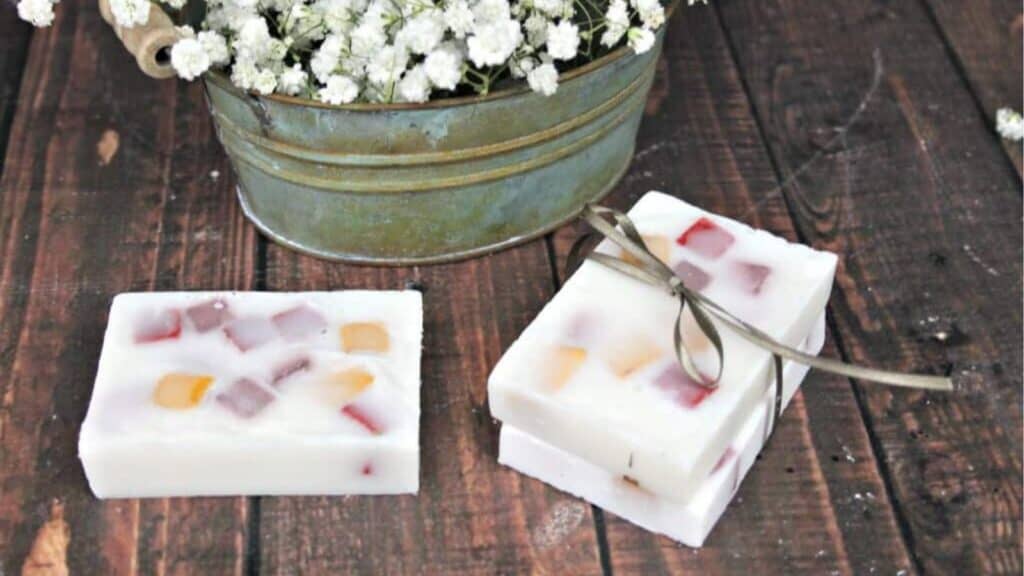 16 Beautiful Homemade Soaps You’ll Want to Gift (and Keep) • Schisandra ...