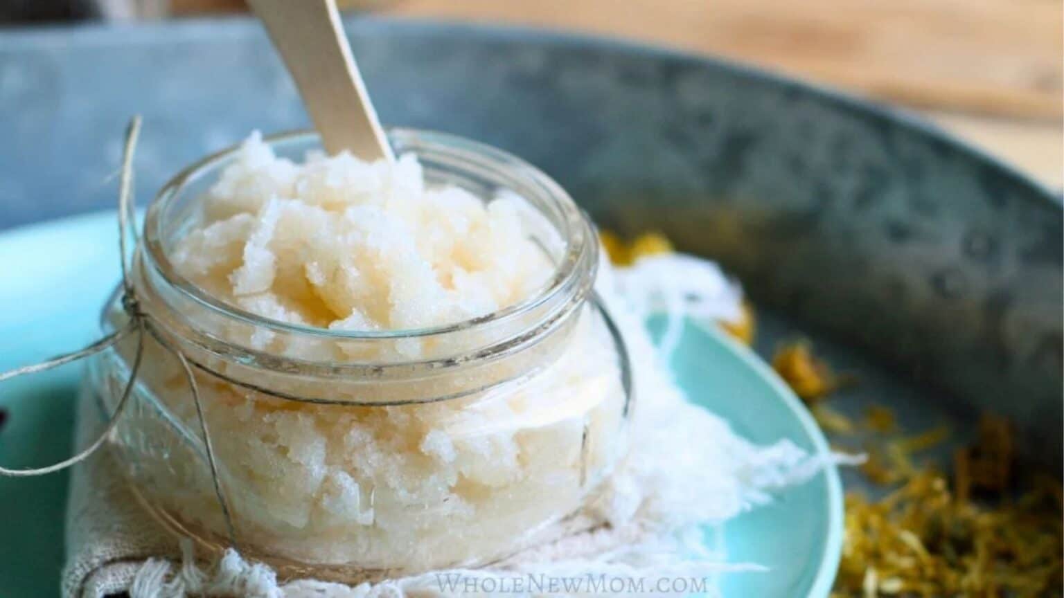 14 DIY Scrubs to Pamper Your Skin and Reveal Its True Glow • Schisandra ...