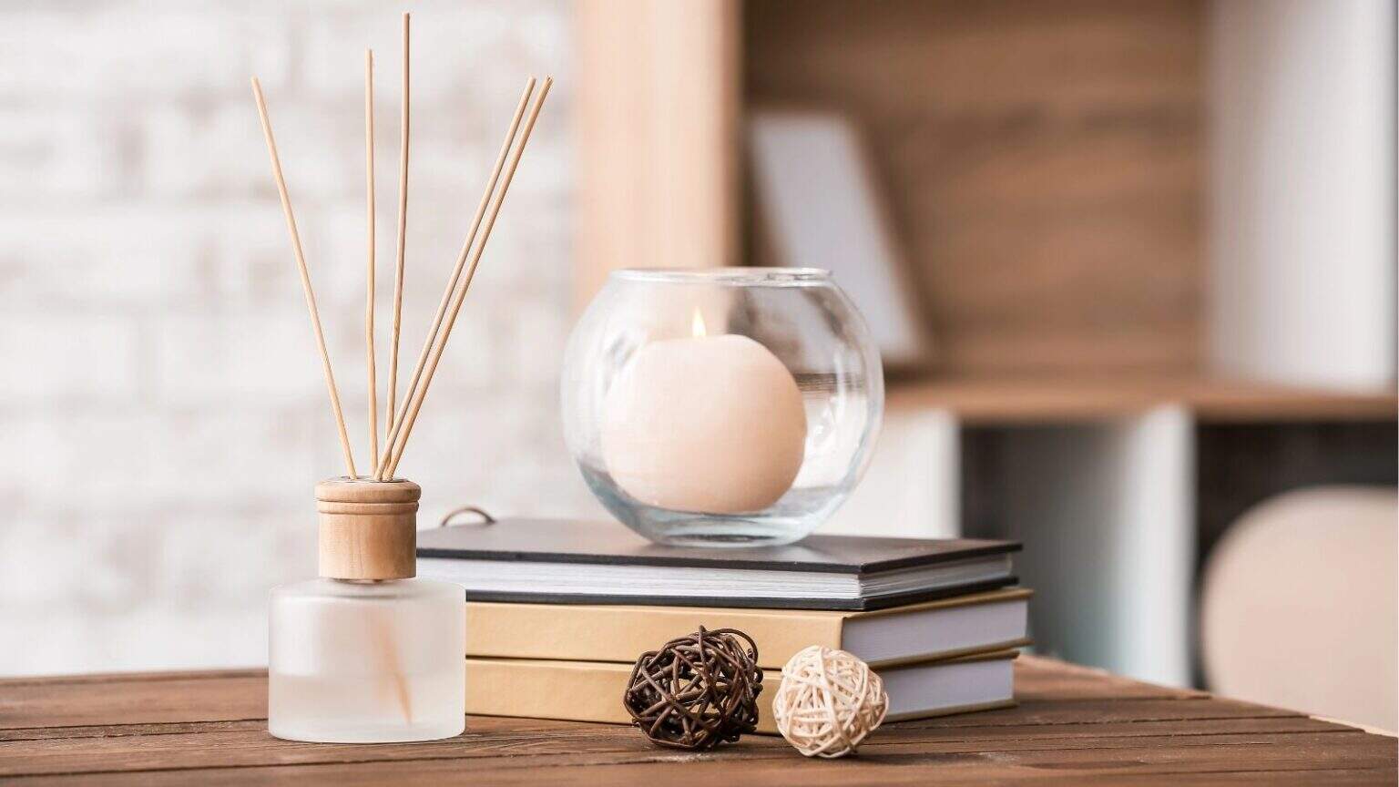15 Ways to Make Your Home Smell Fresh Without Chemicals • Schisandra ...