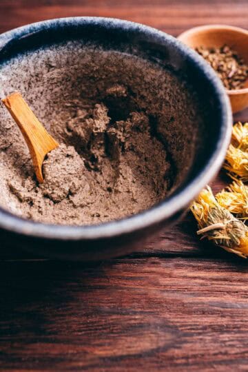 Homemade Herbal Face Mask with Calendula and Aloe